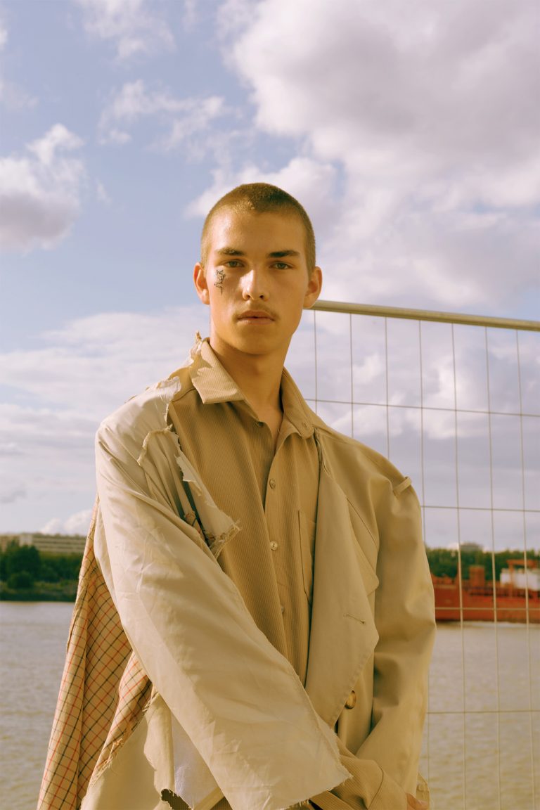 Backstage At Tim Rosenbaum’s ‘Between Borders 1999-2000’ Show – PAUSE ...