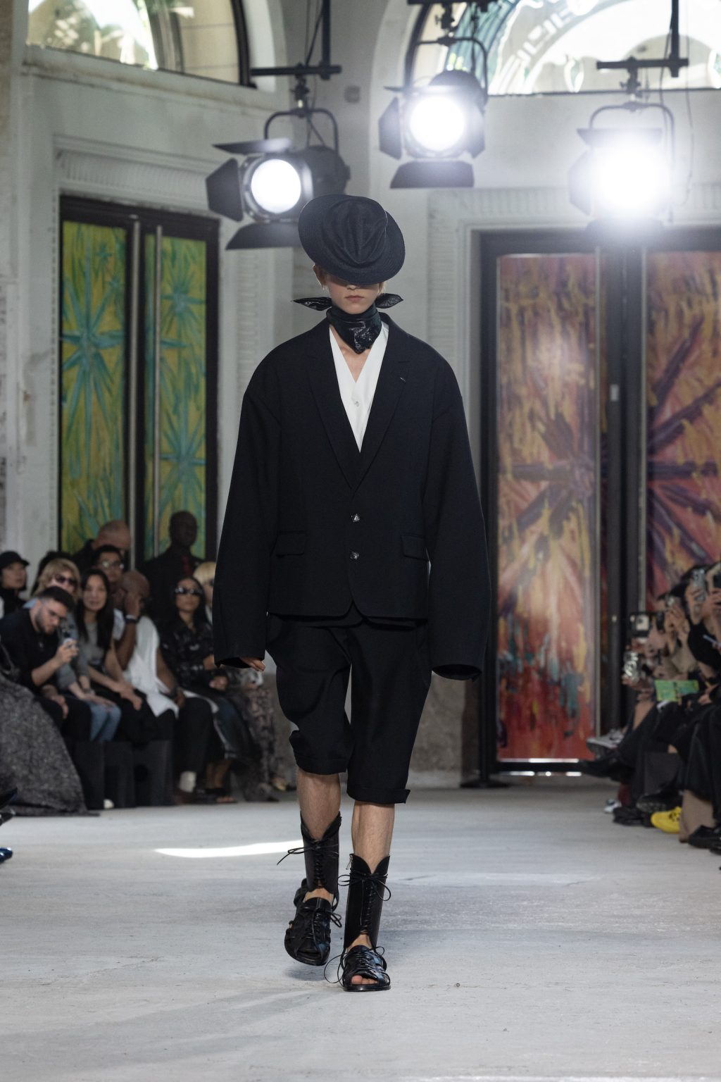 PFW: SONGZIO Spring/Summer 2025 Collection – PAUSE Online | Men's Fashion, Street Style, Fashion ...