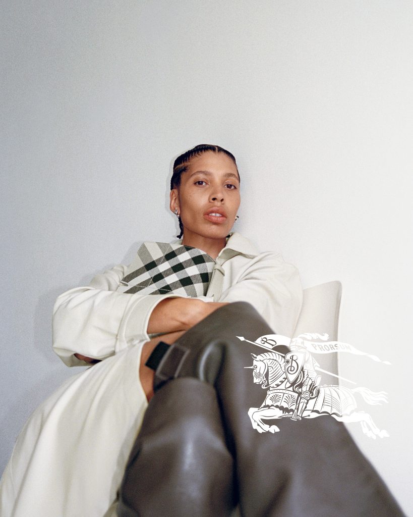 Burberry Present the Next Evolution of Core Dressing in New Campaign ...
