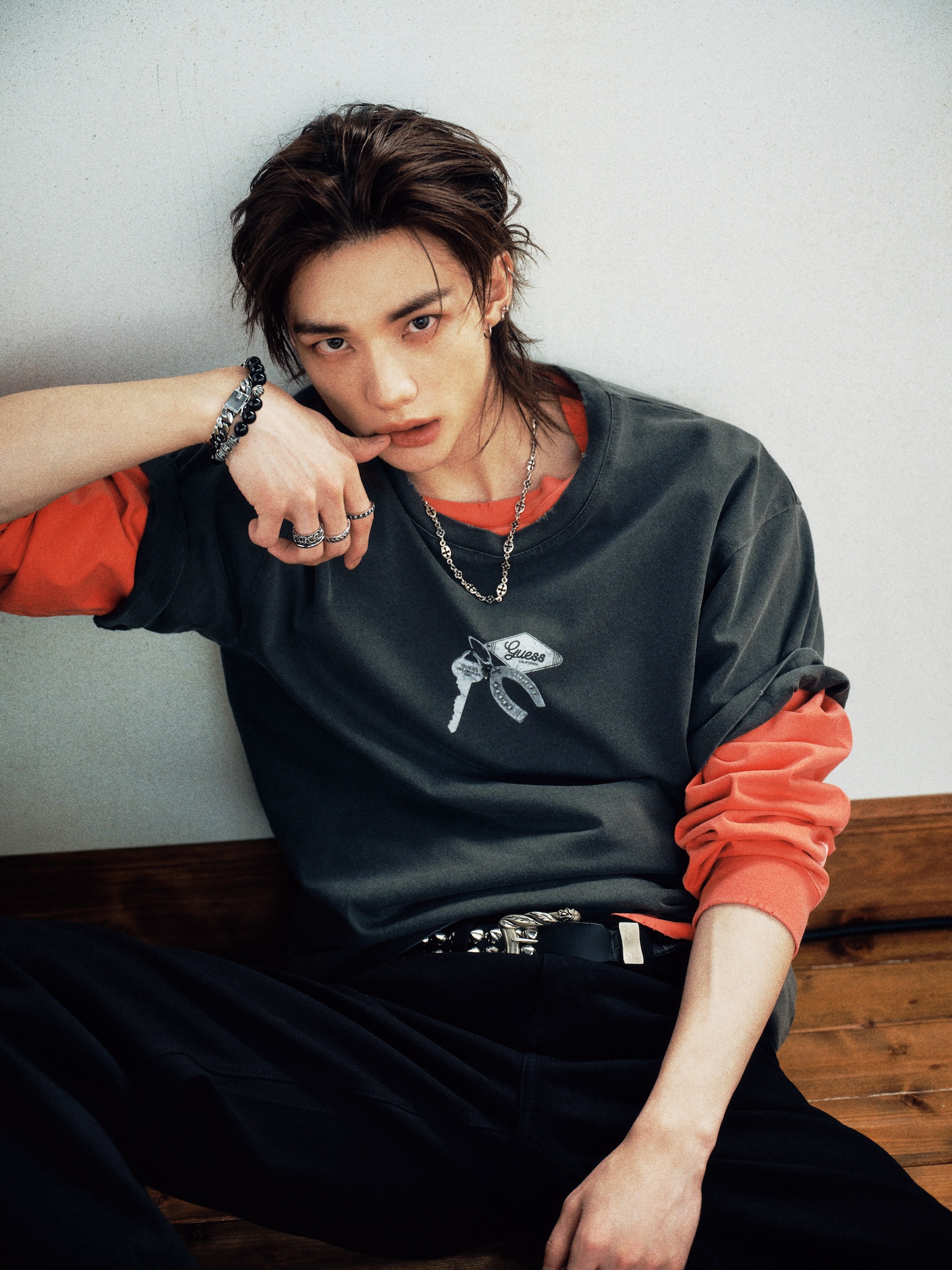 GUESS Unveils New Campaign with Global Ambassador Hyunjin of Stray Kids ...